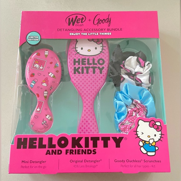 Hello Kitty | Bath, Skin & Hair | Hello Kitty Goody And Wet Brush Set ...